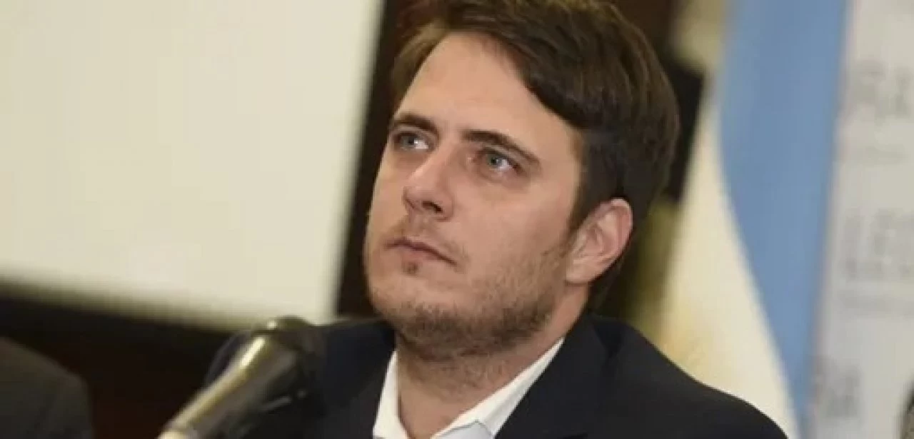 Hernán Reyes: "Los laboratorios son los responsables de que los ...