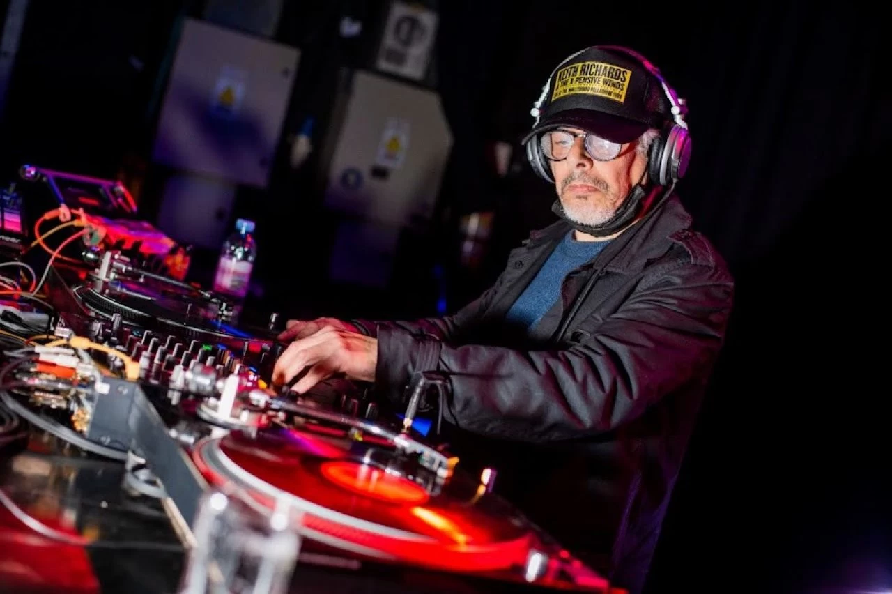 Bobby Flores: "La música ha sido el aceite del motor de mi vida ...