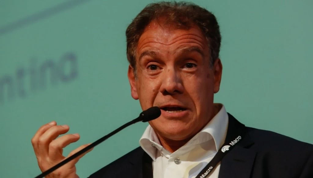 Daniel Hadad: " "Es extraño que el Gobierno este tan partido a dos años ...