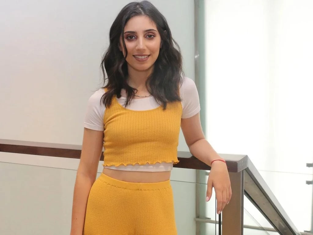 Zoe Hochbaum y una mirada distinta sobre el feminismo - Radio Rivadavia ...