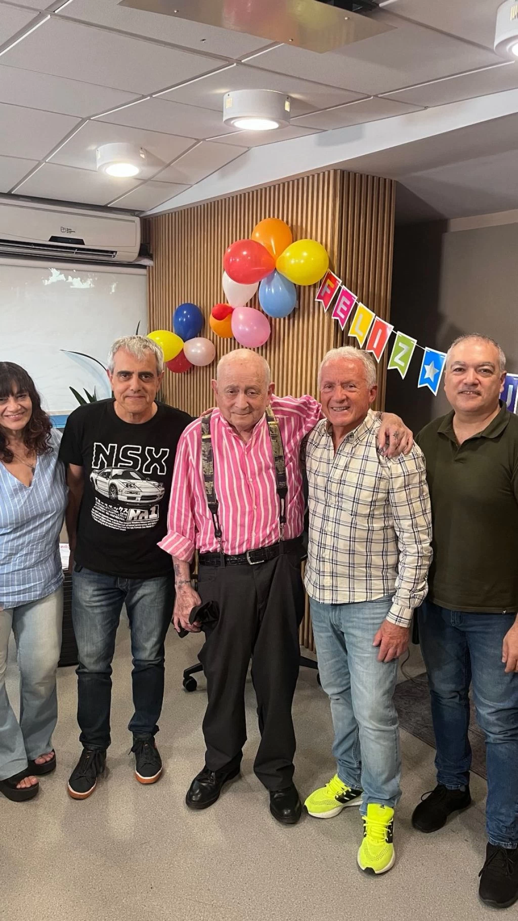 Recibimos el cumpleaños de Samuel "Chiche" Gelblung en el estudio ...